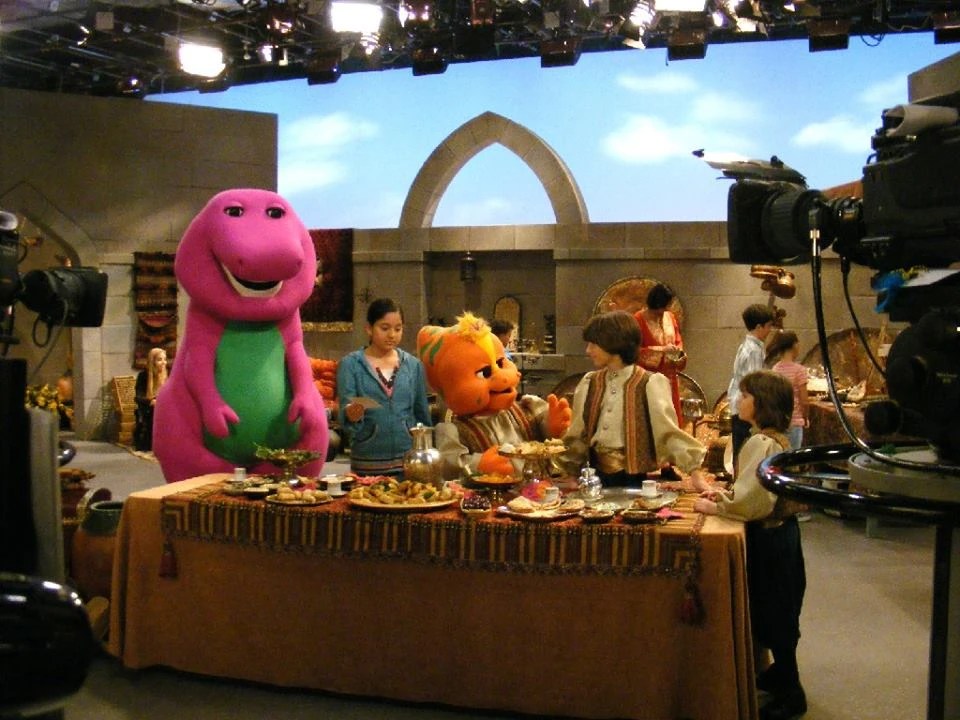 Extreme Cartoon Hate – Barney-bashing – Interesting Times with ...